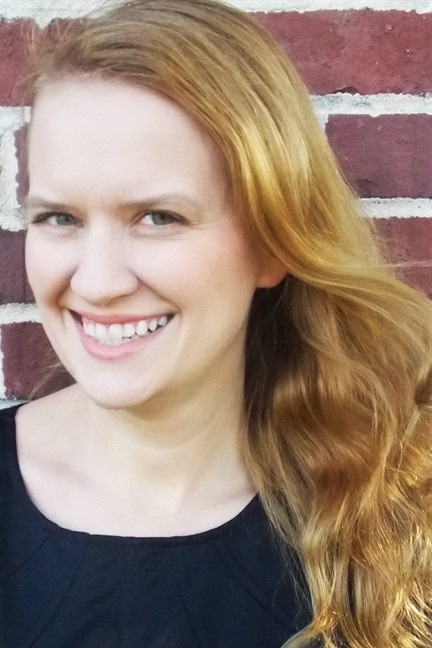 Episode 215: Ashley Weaver | Speaking of Mysteries